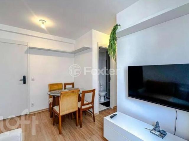 Apartamento, 2 dormitórios, 39 m², em Brás