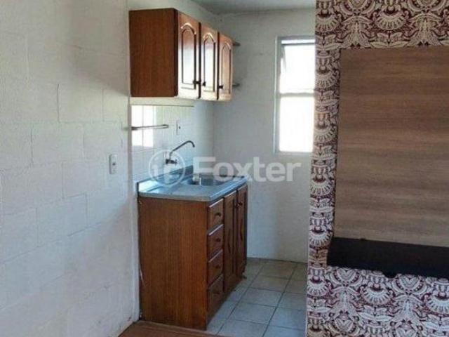 Apartamento, 2 dormitórios, 39 m², em Partenon