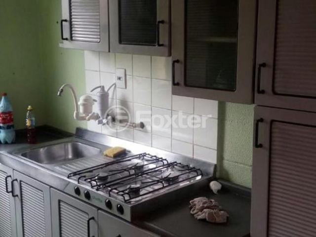 Apartamento, 2 dormitórios, 39 m², em Partenon