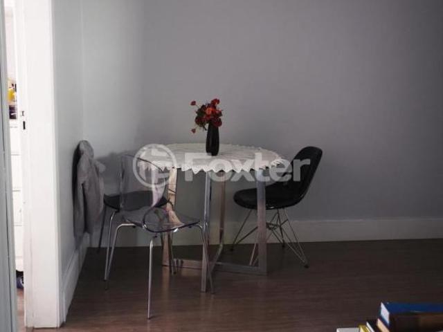 Apartamento, 2 dormitórios, 39.48 m², em Petrópolis