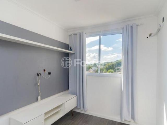 Apartamento, 2 dormitórios, 44 m², em Morro Santana