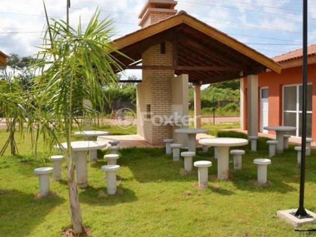 Apartamento, 2 dormitórios, 44 m², em São Miguel