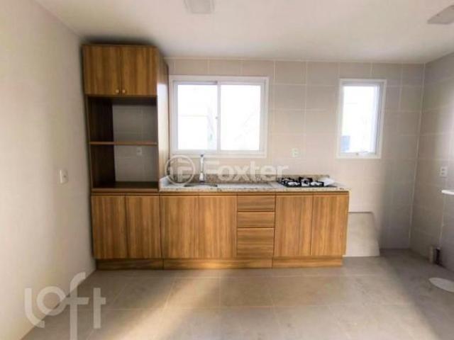 Apartamento, 2 dormitórios, 45 m², em Olaria