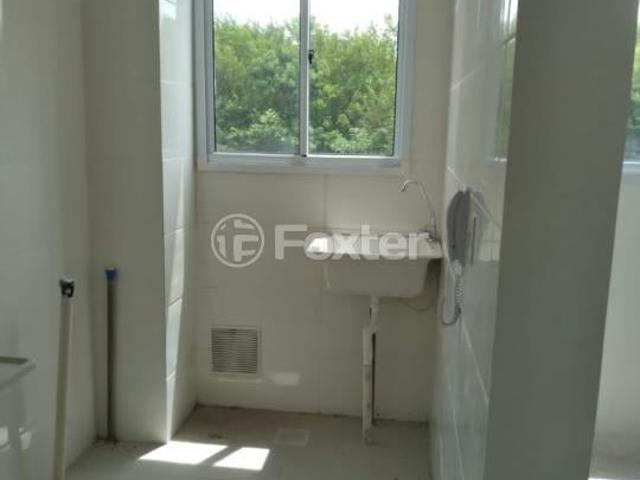 Apartamento, 2 dormitórios, 45 m², em Morro Santana