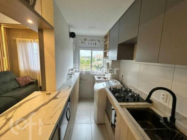Apartamento, 2 dormitórios, 45 m², em Passo das Pedras