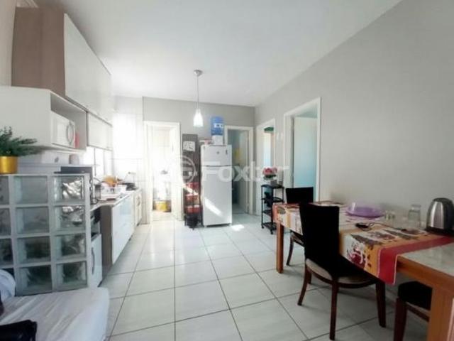 Apartamento, 2 dormitórios, 45 m², em Restinga