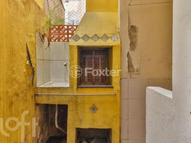 Apartamento, 2 dormitórios, 46.27 m², em Menino Deus