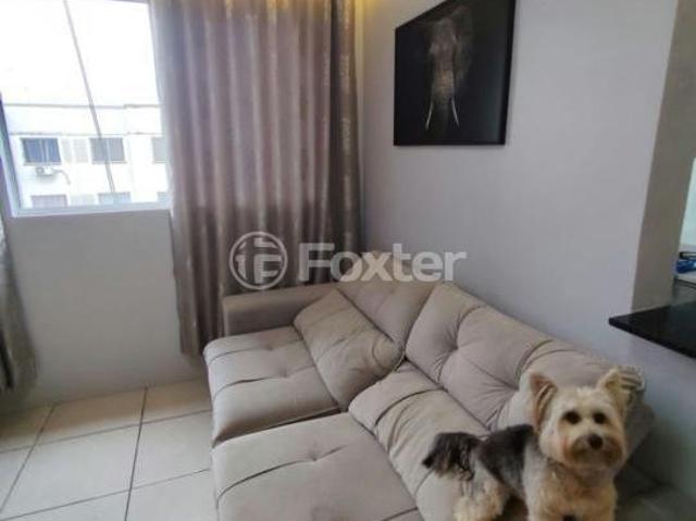 Apartamento, 2 dormitórios, 47 m², em Centro