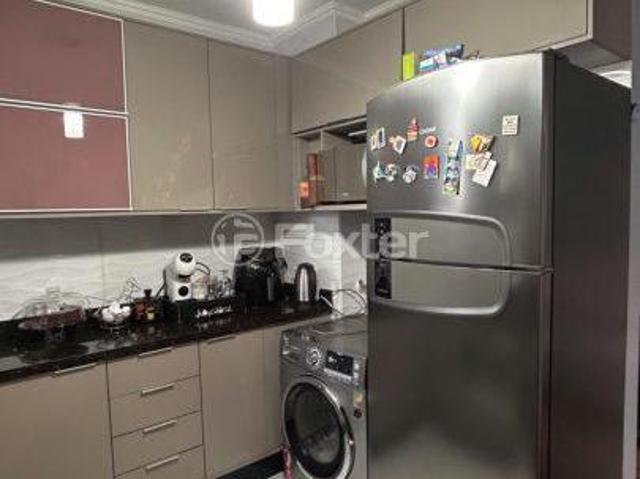 Apartamento, 2 dormitórios, 47 m², em Olaria