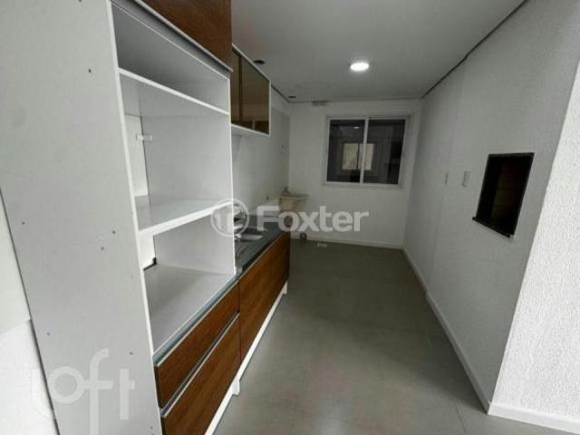 Apartamento, 2 dormitórios, 47 m², em São Sebastião