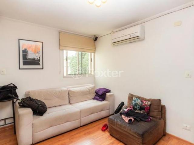 Apartamento, 2 dormitórios, 47 m², em Vila Madalena