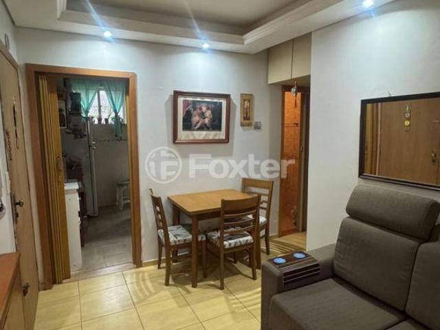Apartamento, 2 dormitórios, 47.33 m², em Menino Deus