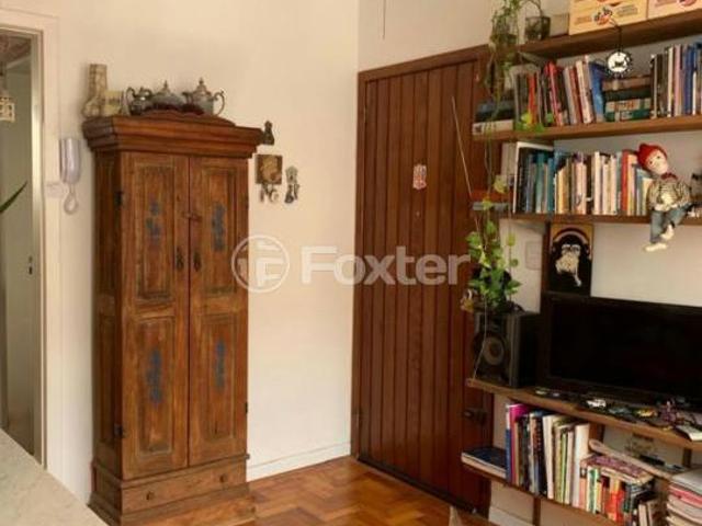 Apartamento, 2 dormitórios, 47.65 m², em Menino Deus