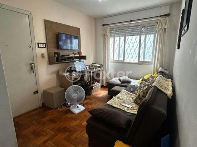 Apartamento, 2 dormitórios, 47.65 m², em Menino Deus
