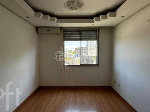 Apartamento, 2 dormitórios, 47.62 m², em Cristal