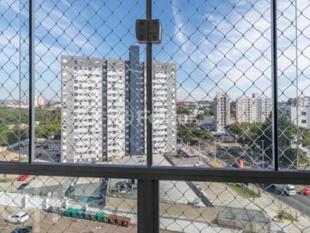 Apartamento, 2 dormitórios, 48 m², em Morro Santana