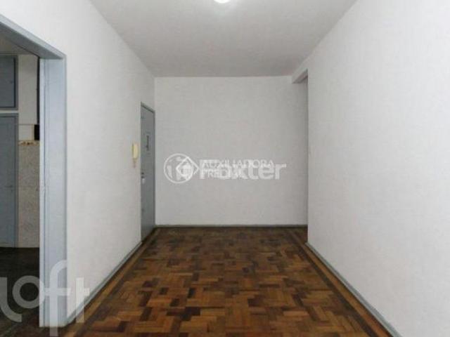 Apartamento, 2 dormitórios, 48.12 m², em Centro