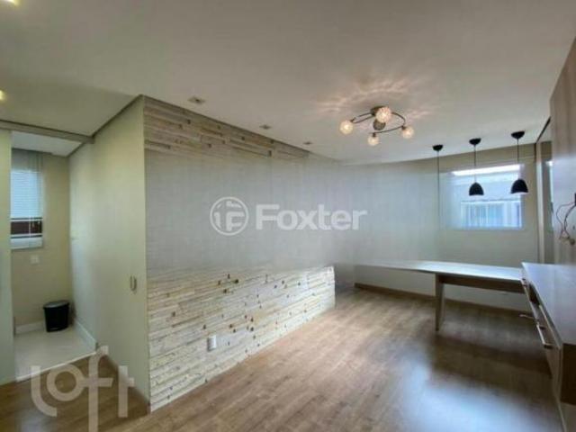 Apartamento, 2 dormitórios, 48.22 m², em Centro