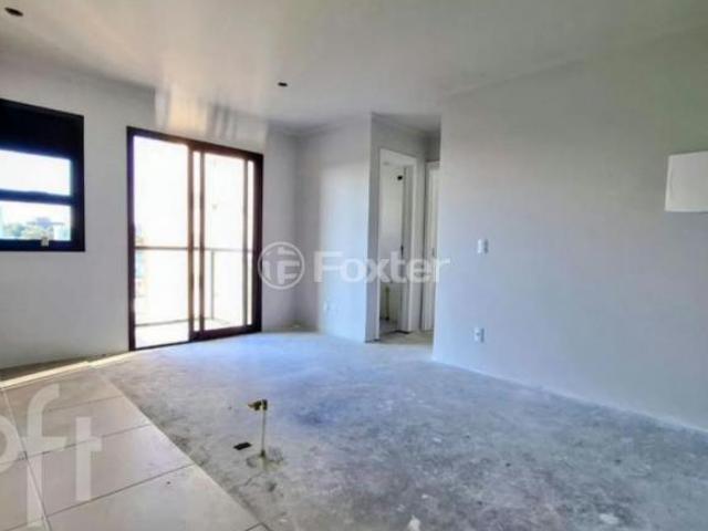 Apartamento, 2 dormitórios, 48.8 m², em Centro