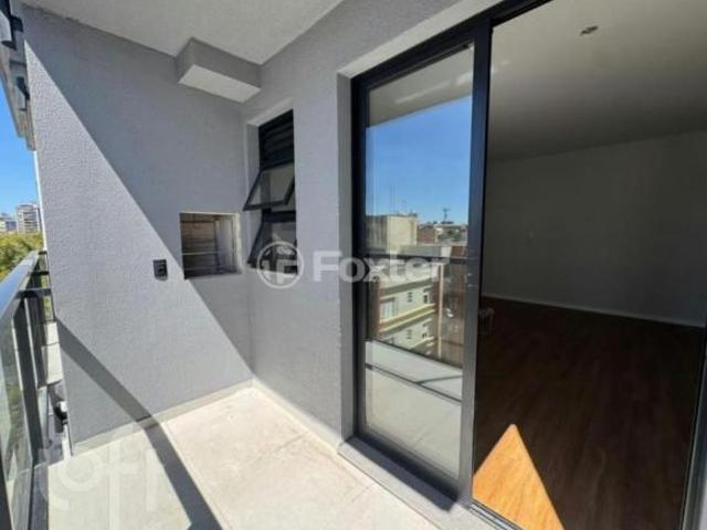 Apartamento, 2 dormitórios, 48.9 m², em Centro