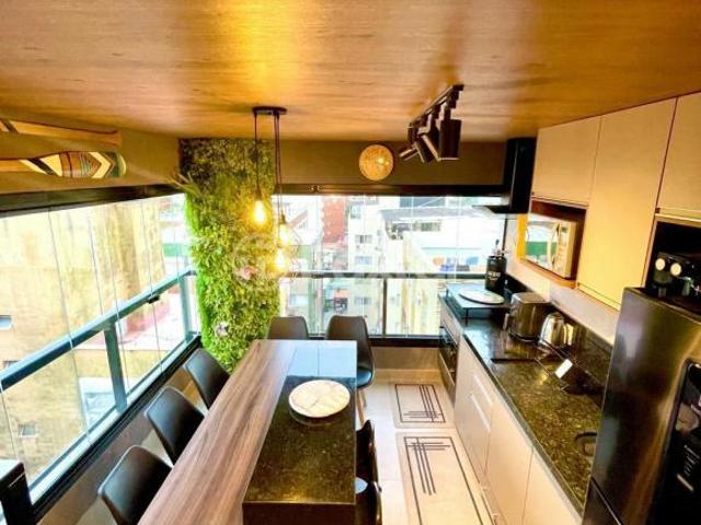 Apartamento, 2 dormitórios, 49 m², em Enseada