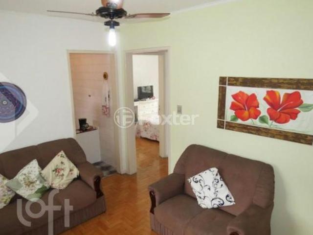 Apartamento, 2 dormitórios, 49.27 m², em Menino Deus