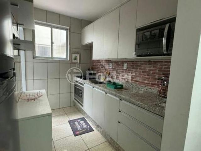 Apartamento, 2 dormitórios, 49.77 m², em Centro