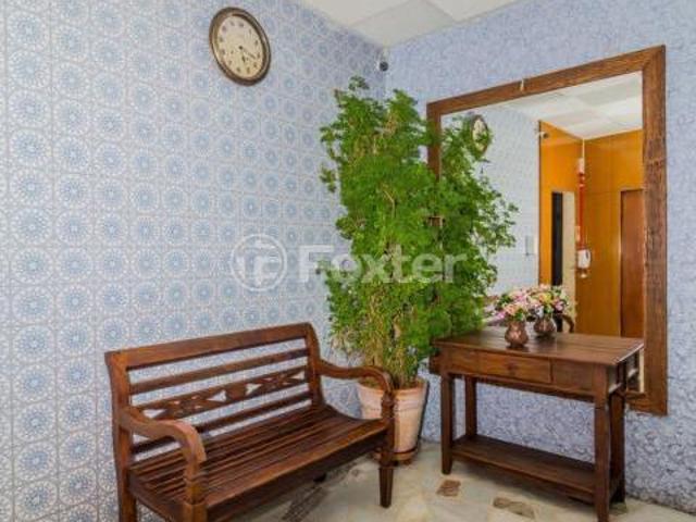 Apartamento, 2 dormitórios, 40 m², em Centro Histórico