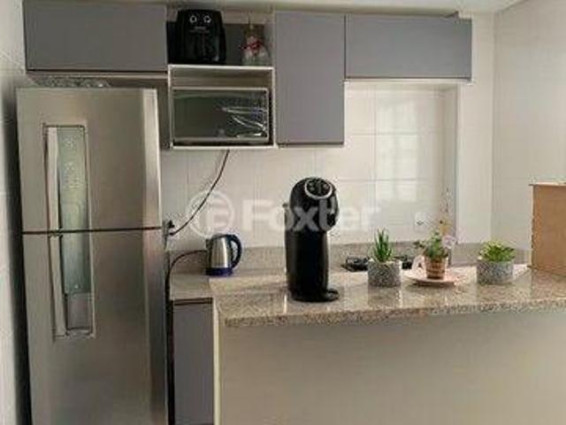 Apartamento, 2 dormitórios, 40 m², em Morro Santana