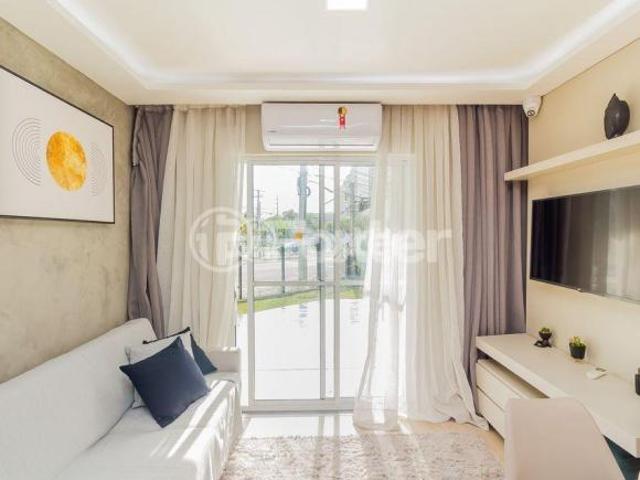 Apartamento, 2 dormitórios, 40.31 m², em Chapéu do Sol