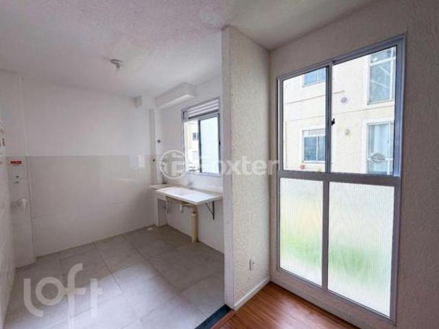 Apartamento, 2 dormitórios, 42 m², em Restinga