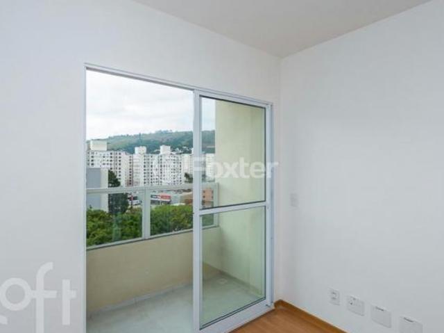 Apartamento, 2 dormitórios, 42.19 m², em Morro Santana