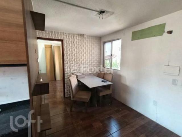 Apartamento, 2 dormitórios, 43 m², em São Miguel