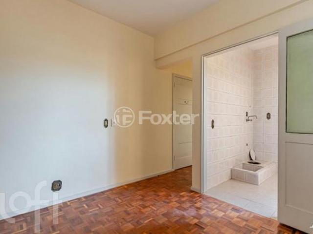 Apartamento, 2 dormitórios, 43.85 m², em Centro Histórico