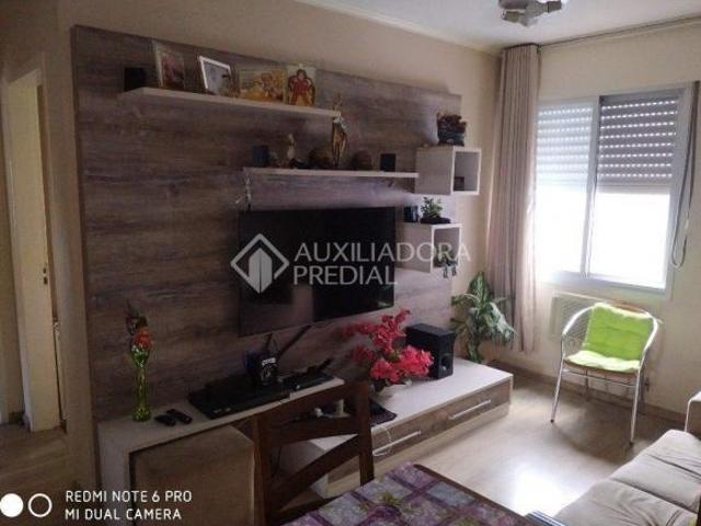 Apartamento 2 dormitórios, 4° andar no bairro Humaitá