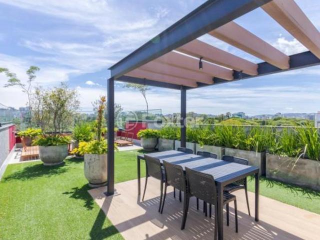 Apartamento, 2 dormitórios, 54 m², em Centro Histórico
