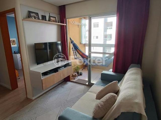 Apartamento, 2 dormitórios, 54 m², em Morro Santana