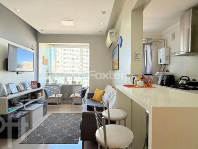 Apartamento, 2 dormitórios, 54 m², em Morro Santana