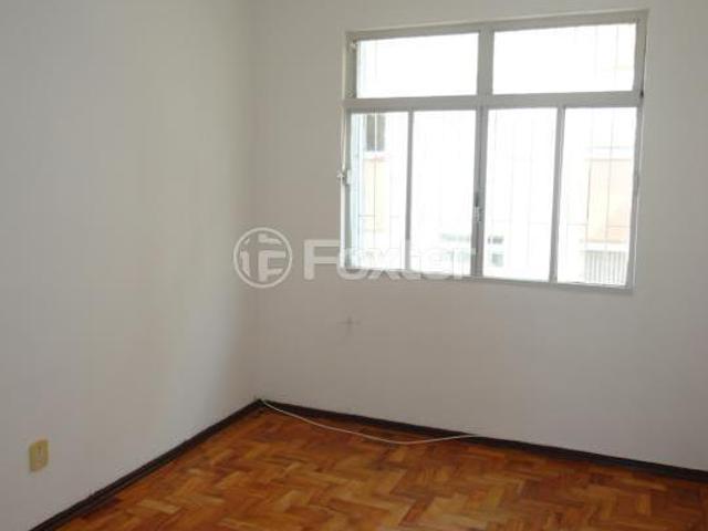 Apartamento, 2 dormitórios, 54.55 m², em Menino Deus
