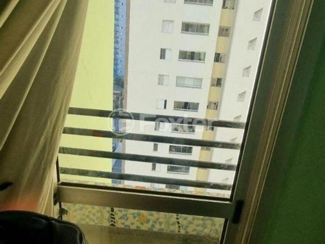 Apartamento, 2 dormitórios, 55 m², em Centro