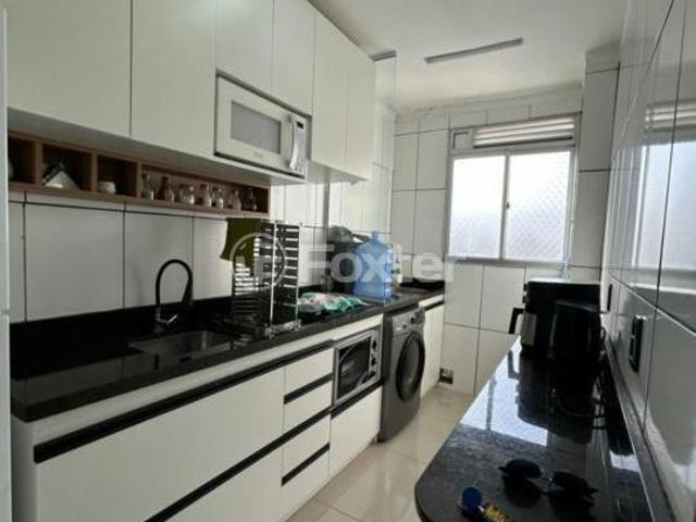 Apartamento, 2 dormitórios, 55 m², em Morro Santana