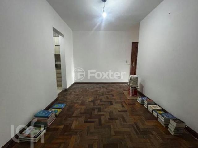 Apartamento, 2 dormitórios, 55 m², em Petrópolis