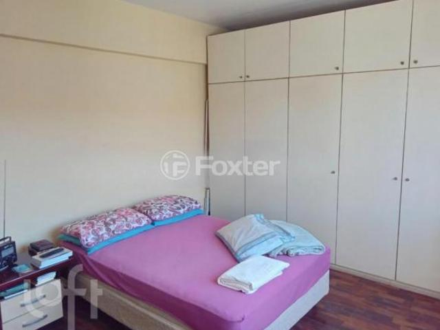 Apartamento, 2 dormitórios, 55.4 m², em Floresta