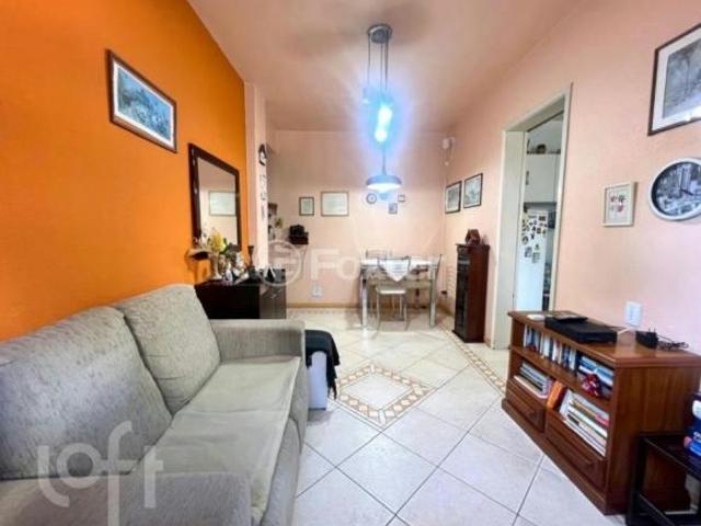 Apartamento, 2 dormitórios, 55.62 m², em Partenon