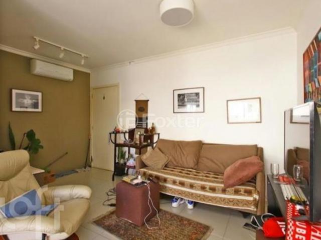 Apartamento, 2 dormitórios, 55.8 m², em Passo da Areia