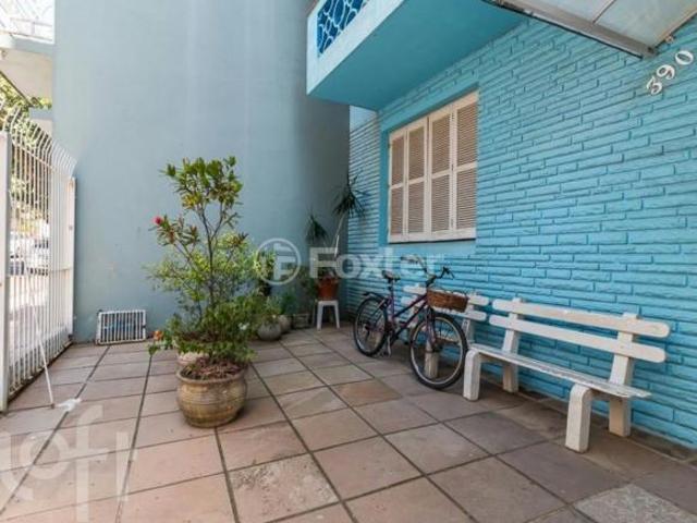 Apartamento, 2 dormitórios, 55.94 m², em Centro Histórico