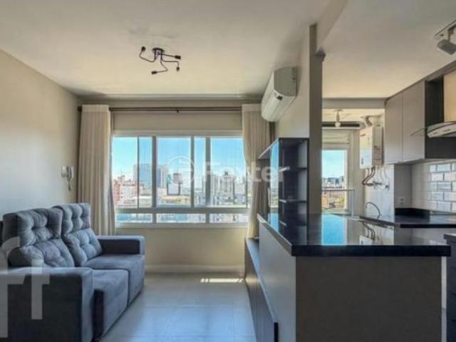 Apartamento, 2 dormitórios, 55.97 m², em Menino Deus
