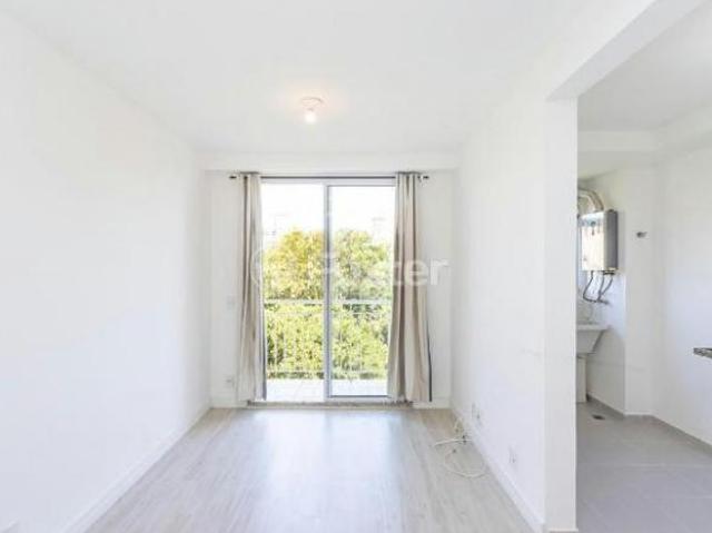 Apartamento, 2 dormitórios, 56 m², em Morro Santana