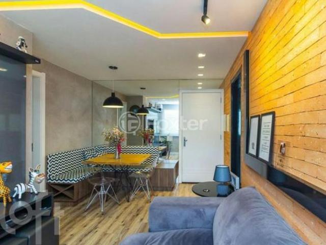 Apartamento, 2 dormitórios, 56 m², em Medianeira