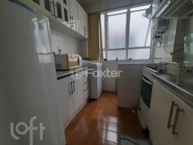 Apartamento, 2 dormitórios, 56 m², em Petrópolis
